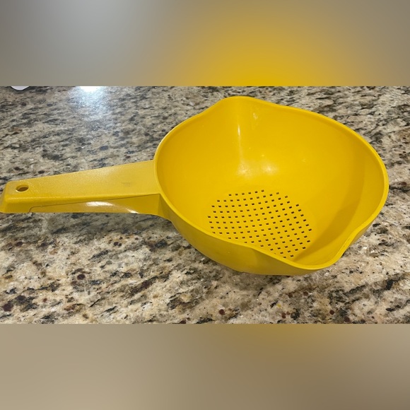 Tupperware | Kitchen | Vintage 97s Tupperware Yellow Strainer Colander ...